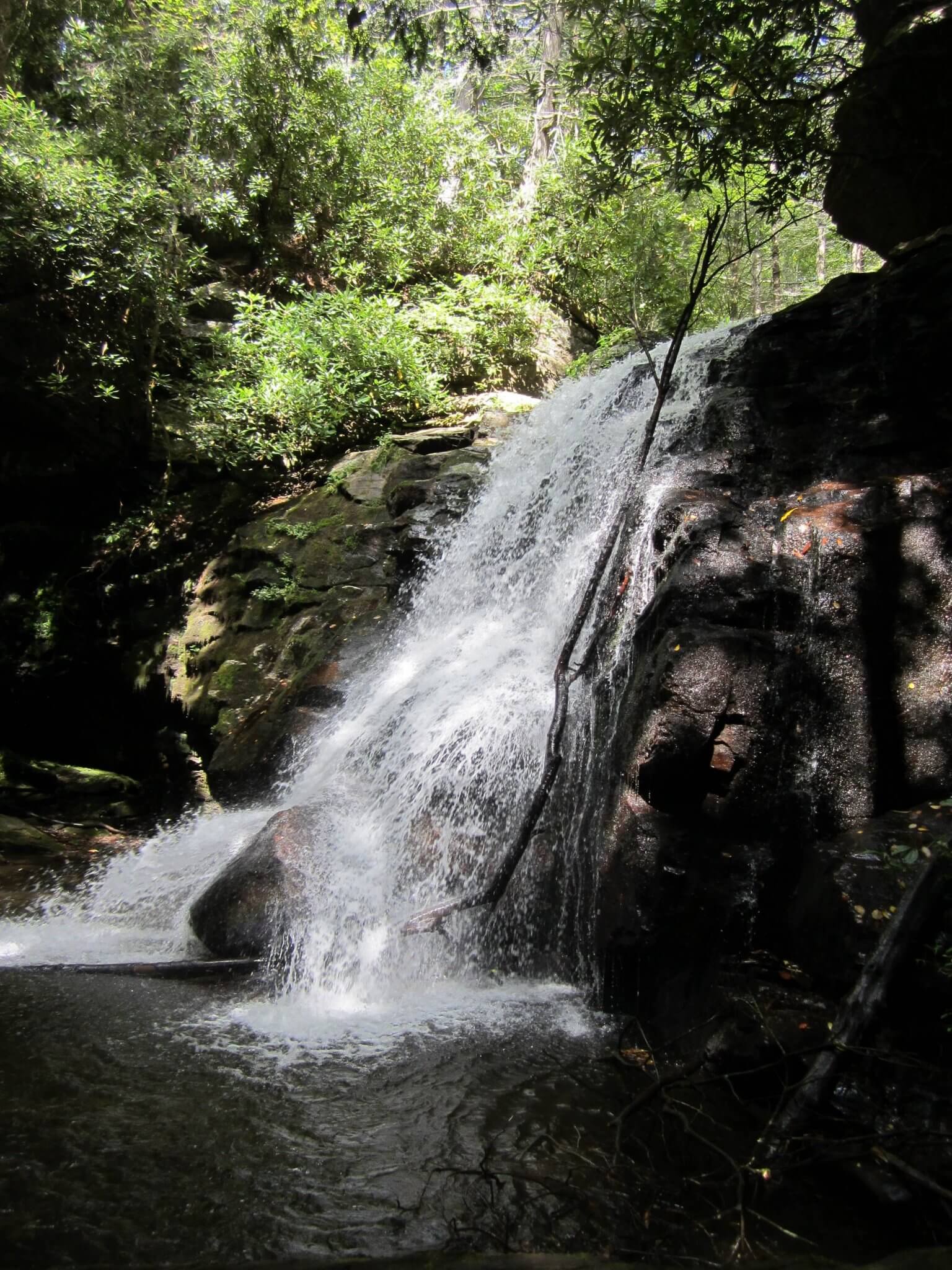 Hiking Raven Cliffs Falls